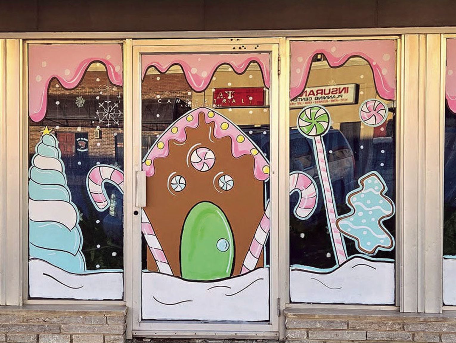 Named As Annual Christmas Decorating Contest Winners